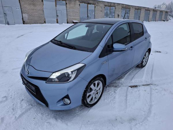 Zils Toyota Yaris 2012 Panevēža, ar dzinēja tilpumu 1.50 L un nobraukumu 193 tūkst. km par 7000 €, foto 9 vietnē AUTOMOTO.COM.LV