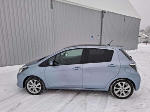 Blue Toyota Yaris 2012 in Panevezys, with an engine capacity of 1.50 L and mileage of 193 thousand km for 7000 €, photo 12 on AUTOMOTO.COM.LV
