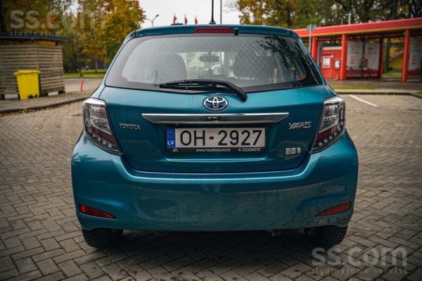 Blue Toyota Yaris 2013 in Riga, with an engine capacity of 1.50 L and mileage of 0 thousand km for 6990 €, photo 6 on AUTOMOTO.COM.LV