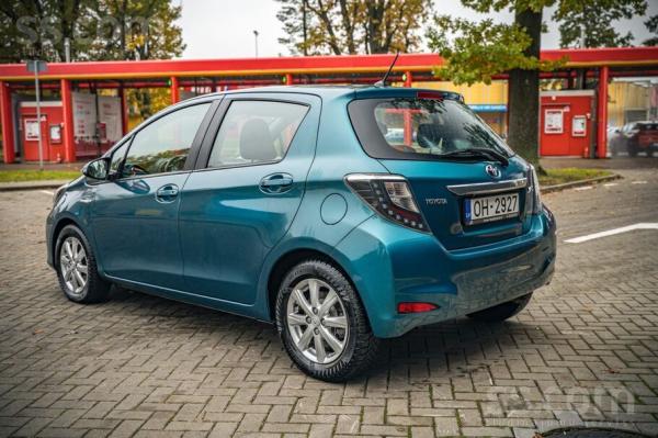 Blue Toyota Yaris 2013 in Riga, with an engine capacity of 1.50 L and mileage of 0 thousand km for 6990 €, photo 7 on AUTOMOTO.COM.LV
