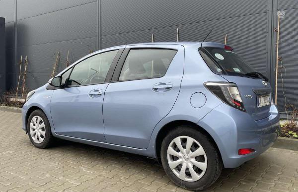 Blue Toyota Yaris 2013 in Vilnius, with an engine capacity of 1.50 L and mileage of 228 thousand km for 5950 €, photo 3 on AUTOMOTO.COM.LV