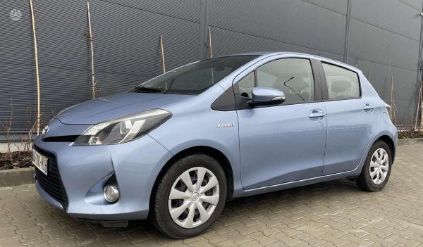 Blue Toyota Yaris 2013 in Vilnius, with an engine capacity of 1.50 L and mileage of 228 thousand km for 5950 €, photo 2 on AUTOMOTO.COM.LV