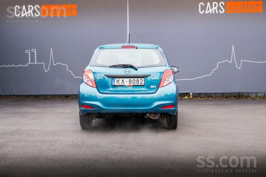 Blue Toyota Yaris 2013 in Riga, with an engine capacity of 1.50 L and mileage of 252 thousand km for 5990 €, photo 9 on AUTOMOTO.COM.LV