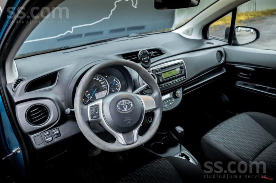 Blue Toyota Yaris 2013 in Riga, with an engine capacity of 1.50 L and mileage of 252 thousand km for 5990 €, photo 10 on AUTOMOTO.COM.LV