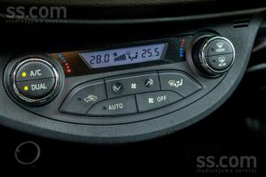 Blue Toyota Yaris 2013 in Riga, with an engine capacity of 1.50 L and mileage of 252 thousand km for 5990 €, photo 15 on AUTOMOTO.COM.LV