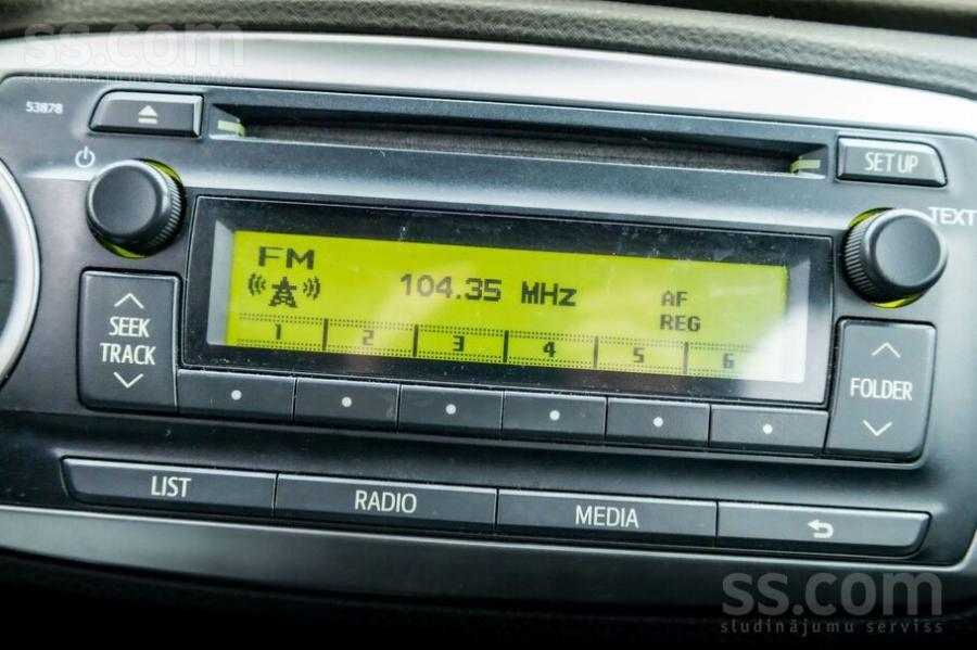 Blue Toyota Yaris 2013 in Riga, with an engine capacity of 1.50 L and mileage of 252 thousand km for 5990 €, photo 16 on AUTOMOTO.COM.LV