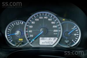 Blue Toyota Yaris 2013 in Riga, with an engine capacity of 1.50 L and mileage of 252 thousand km for 5990 €, photo 17 on AUTOMOTO.COM.LV