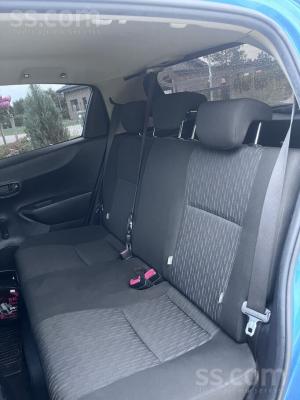 Zils Toyota Yaris 2013 Rīga, ar dzinēja tilpumu 1.50 L un nobraukumu 214 tūkst. km par 7000 €, foto 11 vietnē AUTOMOTO.COM.LV