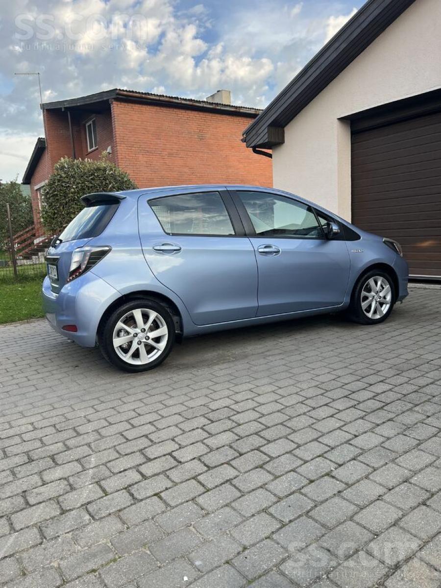 Zils Toyota Yaris 2013 Rīga, ar dzinēja tilpumu 1.50 L un nobraukumu 0 tūkst. km par 7350 €, foto 5 vietnē AUTOMOTO.COM.LV