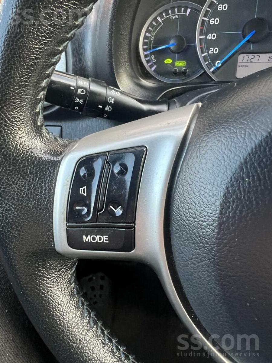 Zils Toyota Yaris 2013 Rīga, ar dzinēja tilpumu 1.50 L un nobraukumu 0 tūkst. km par 7350 €, foto 21 vietnē AUTOMOTO.COM.LV