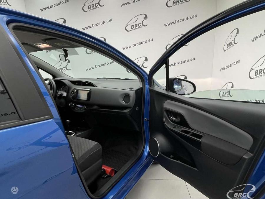 Blue Toyota Yaris 2014 in Vilnius, with an engine capacity of 1.50 L and mileage of 201 thousand km for 6900 €, photo 9 on AUTOMOTO.COM.LV