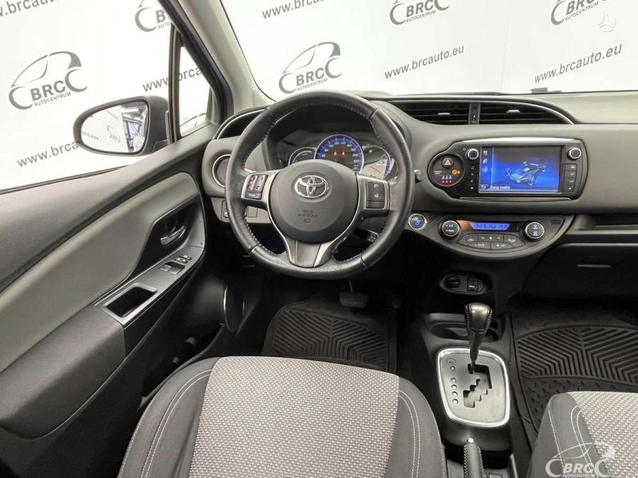 Blue Toyota Yaris 2014 in Vilnius, with an engine capacity of 1.50 L and mileage of 201 thousand km for 6900 €, photo 14 on AUTOMOTO.COM.LV