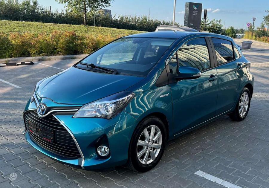 Синий Тойота Ярис 2014 в Вильнюс, объемом двигателя 1.50 л и пробегом 117 тыс. км за 6990 €, фото 1 на AUTOMOTO.COM.LV