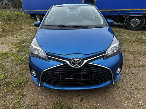 Zils Toyota Yaris 2014 Prienai, ar dzinēja tilpumu 1.30 L un nobraukumu 190 tūkst. km par 5200 €, foto 2 vietnē AUTOMOTO.COM.LV