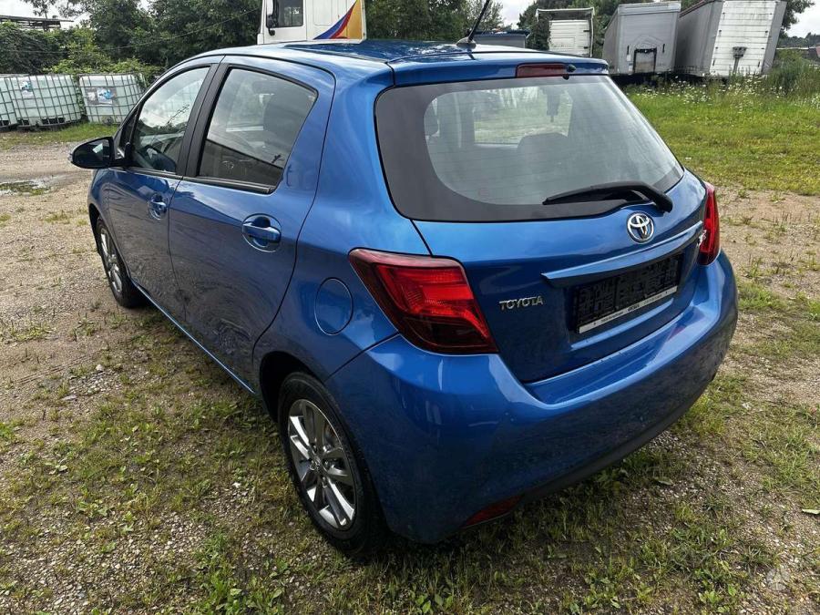 Blue Toyota Yaris 2014 in Prienai, with an engine capacity of 1.30 L and mileage of 190 thousand km for 5200 €, photo 8 on AUTOMOTO.COM.LV