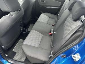 Blue Toyota Yaris 2014 in Prienai, with an engine capacity of 1.30 L and mileage of 190 thousand km for 5200 €, photo 13 on AUTOMOTO.COM.LV