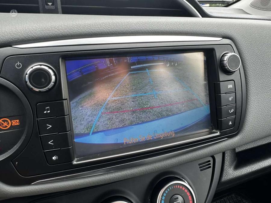 Blue Toyota Yaris 2014 in Prienai, with an engine capacity of 1.30 L and mileage of 190 thousand km for 5200 €, photo 14 on AUTOMOTO.COM.LV