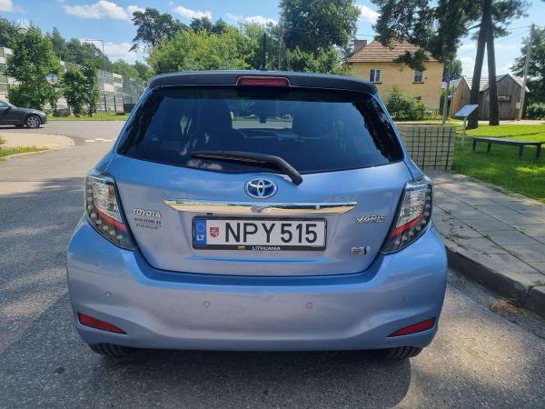 Zils Toyota Yaris 2014 Viļņa, ar dzinēja tilpumu 1.50 L un nobraukumu 214 tūkst. km par 6999 €, foto 5 vietnē AUTOMOTO.COM.LV