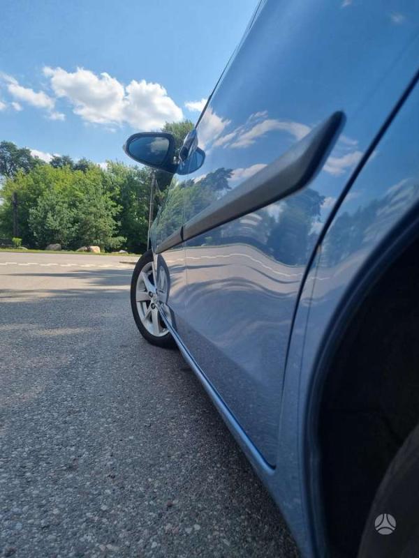 Zils Toyota Yaris 2014 Viļņa, ar dzinēja tilpumu 1.50 L un nobraukumu 214 tūkst. km par 6999 €, foto 8 vietnē AUTOMOTO.COM.LV