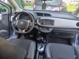 Blue Toyota Yaris 2014 in Vilnius, with an engine capacity of 1.50 L and mileage of 214 thousand km for 6999 €, photo 11 on AUTOMOTO.COM.LV