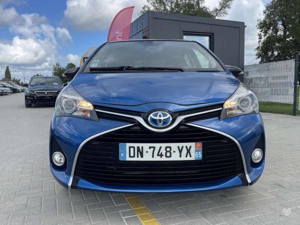 Zils Toyota Yaris 2015 Tauragė, ar dzinēja tilpumu 1.50 L un nobraukumu 188 tūkst. km par 7900 €, foto 2 vietnē AUTOMOTO.COM.LV