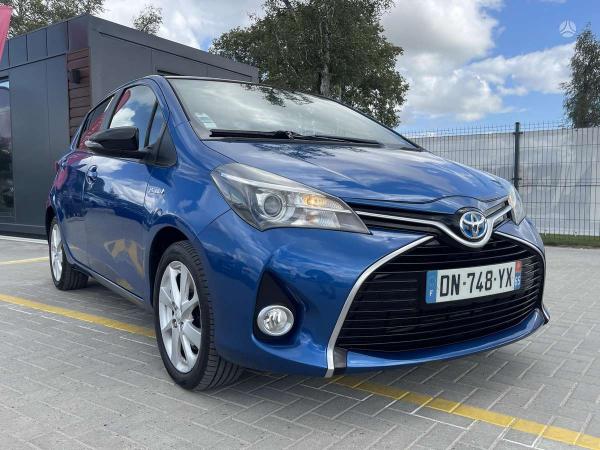 Zils Toyota Yaris 2015 Tauragė, ar dzinēja tilpumu 1.50 L un nobraukumu 188 tūkst. km par 7900 €, foto 3 vietnē AUTOMOTO.COM.LV
