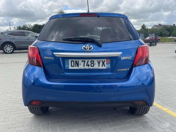 Zils Toyota Yaris 2015 Tauragė, ar dzinēja tilpumu 1.50 L un nobraukumu 188 tūkst. km par 7900 €, foto 5 vietnē AUTOMOTO.COM.LV