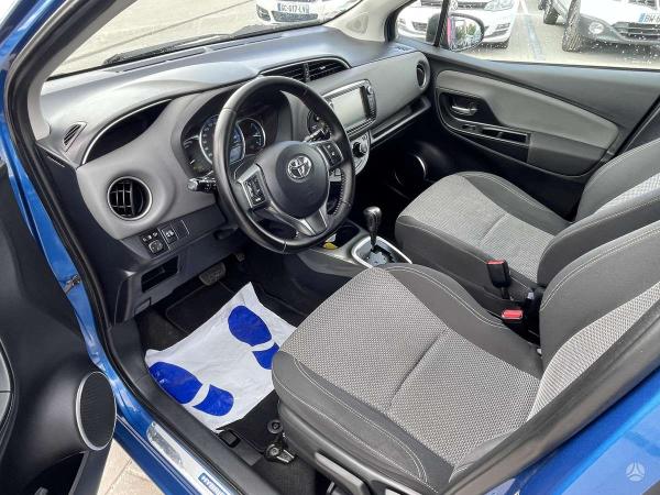 Zils Toyota Yaris 2015 Tauragė, ar dzinēja tilpumu 1.50 L un nobraukumu 188 tūkst. km par 7900 €, foto 9 vietnē AUTOMOTO.COM.LV