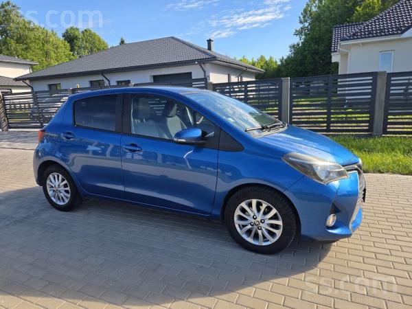 Zils Toyota Yaris 2015 Rīga, ar dzinēja tilpumu 1.40 L un nobraukumu 192 tūkst. km par 6690 €, foto 6 vietnē AUTOMOTO.COM.LV