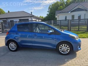 Blue Toyota Yaris 2015 in Riga, with an engine capacity of 1.40 L and mileage of 192 thousand km for 6690 €, photo 8 on AUTOMOTO.COM.LV