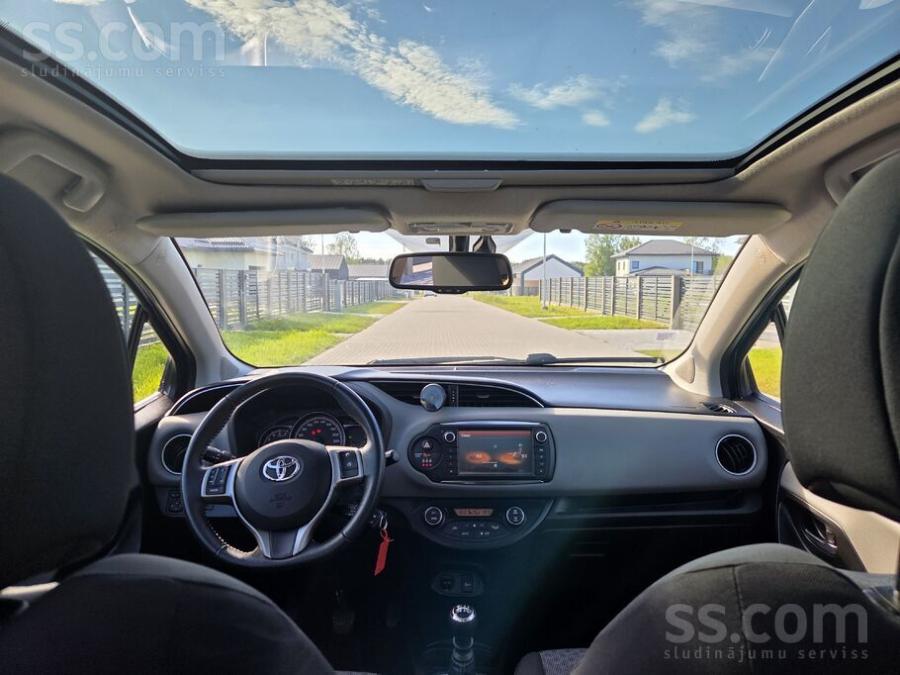 Blue Toyota Yaris 2015 in Riga, with an engine capacity of 1.40 L and mileage of 192 thousand km for 6690 €, photo 12 on AUTOMOTO.COM.LV