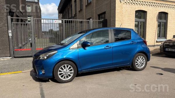 Blue Toyota Yaris 2015 in Riga, with an engine capacity of 1.40 L and mileage of 192 thousand km for 6599 €, photo 2 on AUTOMOTO.COM.LV