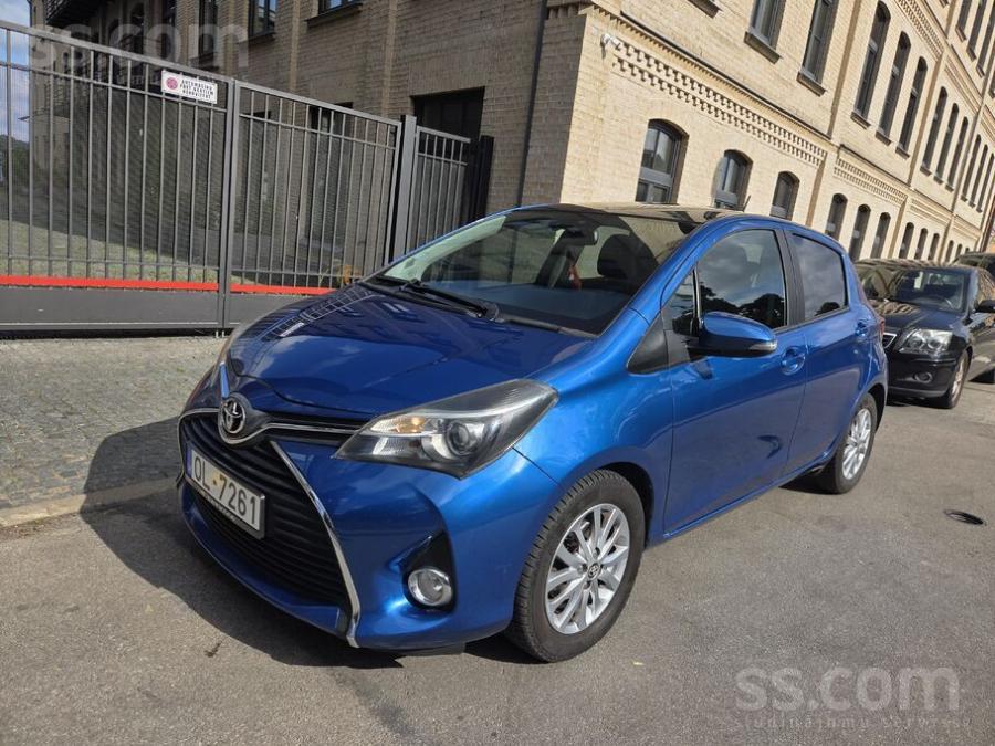 Zils Toyota Yaris 2015 Rīga, ar dzinēja tilpumu 1.40 L un nobraukumu 192 tūkst. km par 6350 €, foto 14 vietnē AUTOMOTO.COM.LV