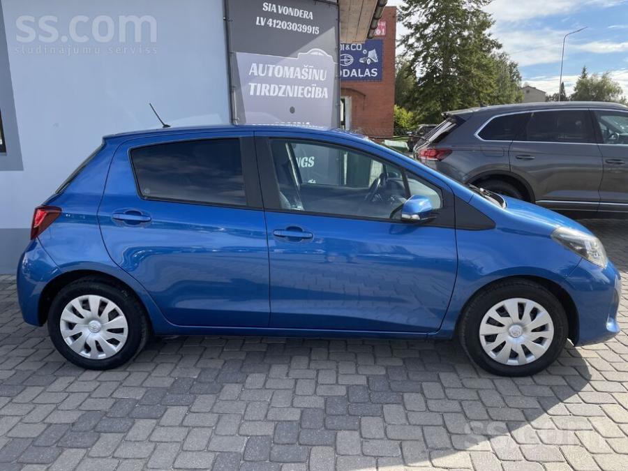 Zils Toyota Yaris 2015 Talsi, ar dzinēja tilpumu 1.30 L un nobraukumu 269 tūkst. km par 5900 €, foto 3 vietnē AUTOMOTO.COM.LV