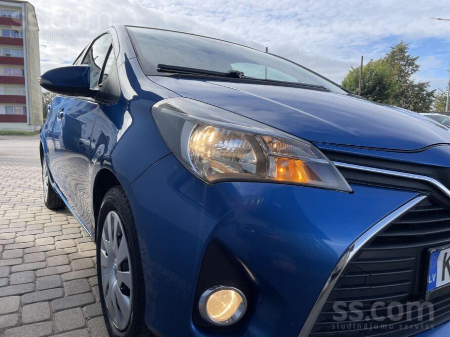 Zils Toyota Yaris 2015 Talsi, ar dzinēja tilpumu 1.30 L un nobraukumu 269 tūkst. km par 5900 €, foto 23 vietnē AUTOMOTO.COM.LV