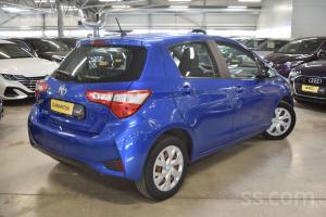 Blue Toyota Yaris 2017 in Riga, with an engine capacity of 1.50 L and mileage of 80 thousand km for 4000 €, photo 2 on AUTOMOTO.COM.LV