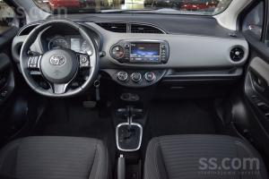 Blue Toyota Yaris 2017 in Riga, with an engine capacity of 1.50 L and mileage of 80 thousand km for 4000 €, photo 4 on AUTOMOTO.COM.LV
