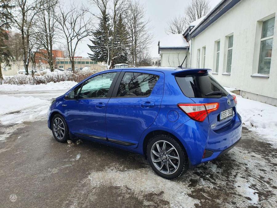 Blue Toyota Yaris 2017 in Klaipeda, with an engine capacity of 1.50 L and mileage of 78 thousand km for 12500 €, photo 4 on AUTOMOTO.COM.LV