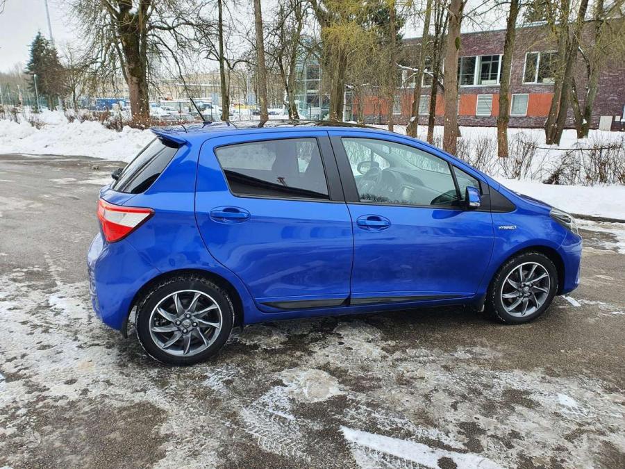 Blue Toyota Yaris 2017 in Klaipeda, with an engine capacity of 1.50 L and mileage of 78 thousand km for 12500 €, photo 5 on AUTOMOTO.COM.LV