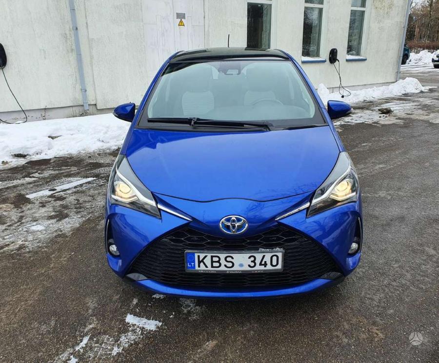 Blue Toyota Yaris 2017 in Klaipeda, with an engine capacity of 1.50 L and mileage of 78 thousand km for 12500 €, photo 9 on AUTOMOTO.COM.LV
