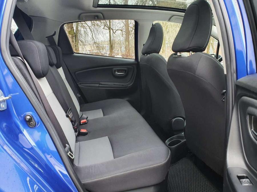 Blue Toyota Yaris 2017 in Klaipeda, with an engine capacity of 1.50 L and mileage of 78 thousand km for 12500 €, photo 16 on AUTOMOTO.COM.LV