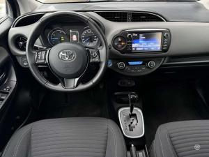 Blue Toyota Yaris 2017 in Vilnius, with an engine capacity of 1.50 L and mileage of 100 thousand km for 11777 €, photo 8 on AUTOMOTO.COM.LV