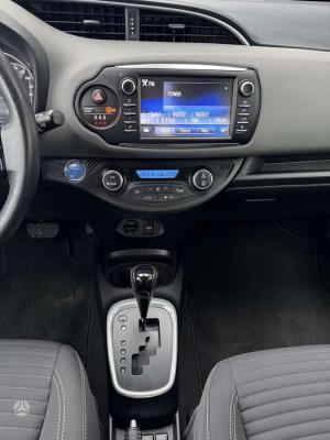Blue Toyota Yaris 2017 in Vilnius, with an engine capacity of 1.50 L and mileage of 100 thousand km for 11777 €, photo 13 on AUTOMOTO.COM.LV