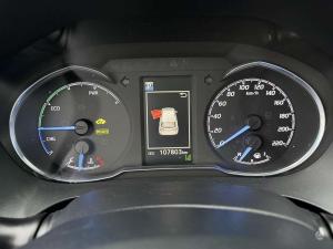 Blue Toyota Yaris 2017 in Vilnius, with an engine capacity of 1.50 L and mileage of 100 thousand km for 11777 €, photo 16 on AUTOMOTO.COM.LV