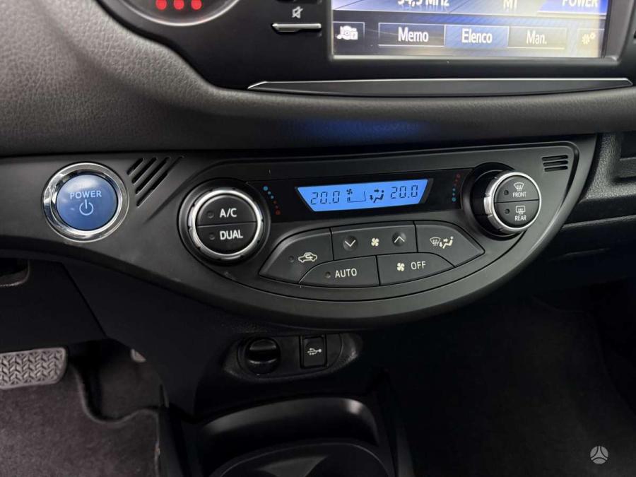 Blue Toyota Yaris 2017 in Vilnius, with an engine capacity of 1.50 L and mileage of 100 thousand km for 11777 €, photo 17 on AUTOMOTO.COM.LV