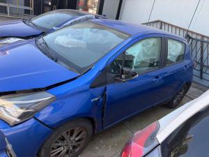 Zils Toyota Yaris 2017 Šauļi, ar dzinēja tilpumu 1.50 L un nobraukumu 200 tūkst. km par 4400 €, foto 3 vietnē AUTOMOTO.COM.LV