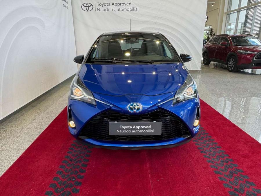 Blue Toyota Yaris 2017 in Siauliai, with an engine capacity of 1.50 L and mileage of 85 thousand km for 13900 €, photo 4 on AUTOMOTO.COM.LV