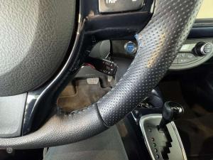 Blue Toyota Yaris 2017 in Siauliai, with an engine capacity of 1.50 L and mileage of 85 thousand km for 13900 €, photo 15 on AUTOMOTO.COM.LV
