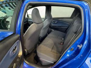 Blue Toyota Yaris 2017 in Siauliai, with an engine capacity of 1.50 L and mileage of 85 thousand km for 13900 €, photo 19 on AUTOMOTO.COM.LV