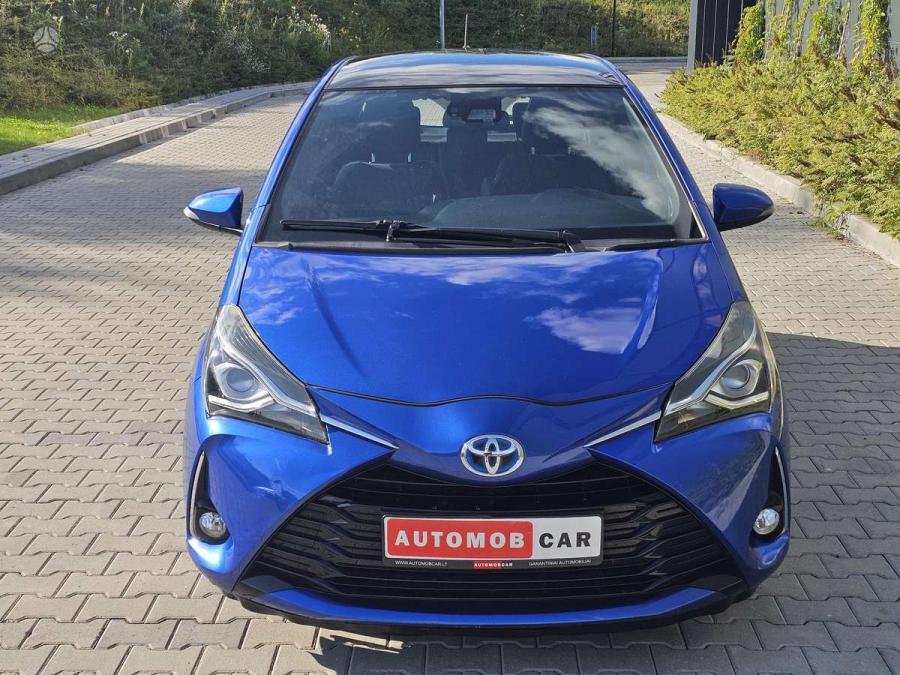 Zils Toyota Yaris 2017 Viļņa, ar dzinēja tilpumu 1.50 L un nobraukumu 121 tūkst. km par 11700 €, foto 3 vietnē AUTOMOTO.COM.LV